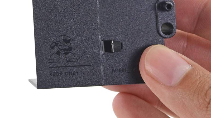 Void Your Warranty and You'll Find the Master Chief Hiding inside the ...