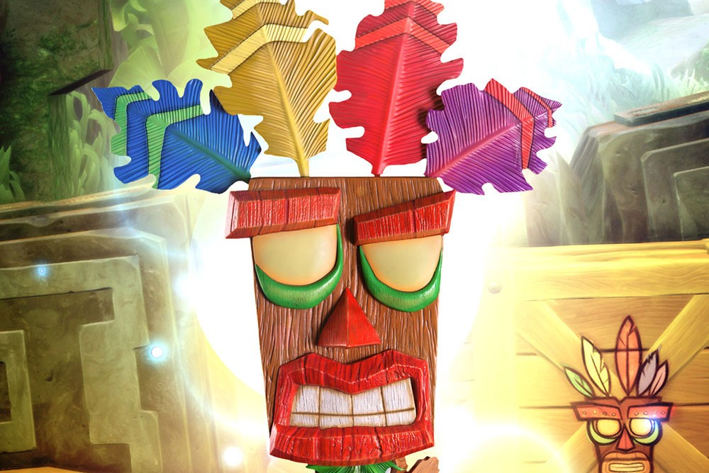 Crash Bandicoot Aku Aku Mask Statue is Busting Out for Pre-Order
