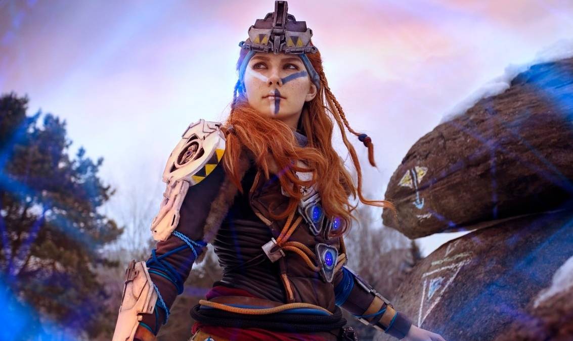 Horizon: Zero Dawn Fan and Cosplayer Keyvei Celebrates Second ...