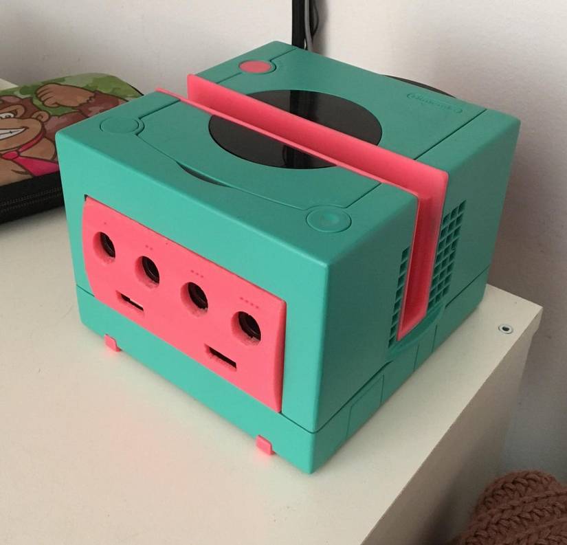 Player Transforms Old GameCube Into Fully Functioning Switch Dock