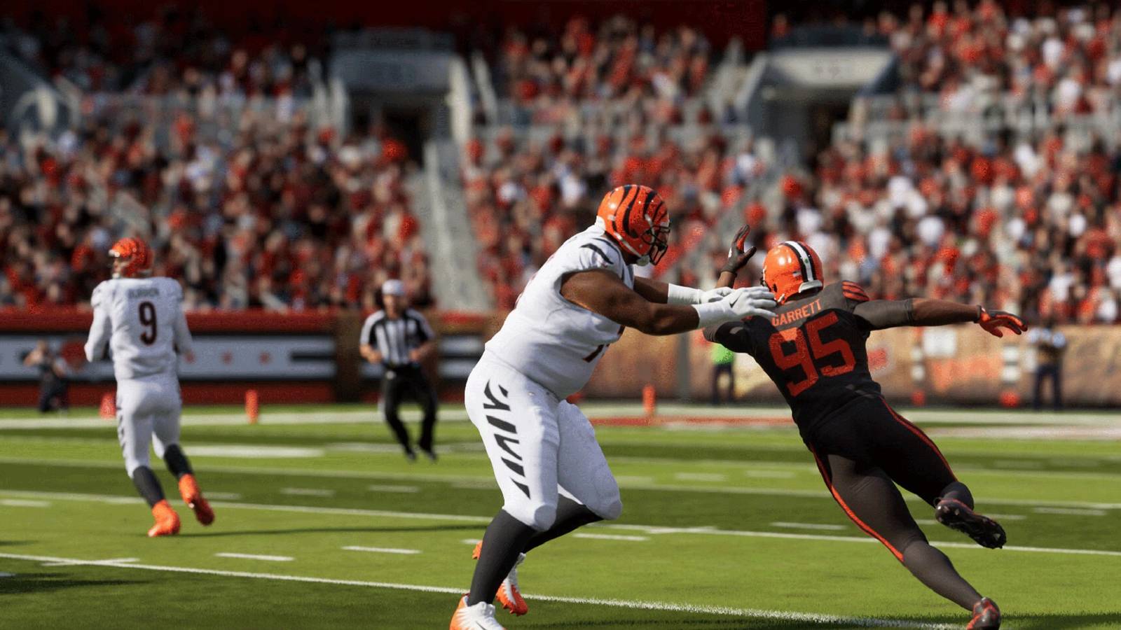 Madden 24: How To Throw A Lob Pass