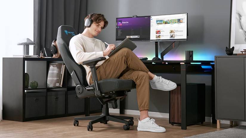 A Gamer’s Guide to Ergonomics: Esports Physical Therapist Dr. Jordan ...
